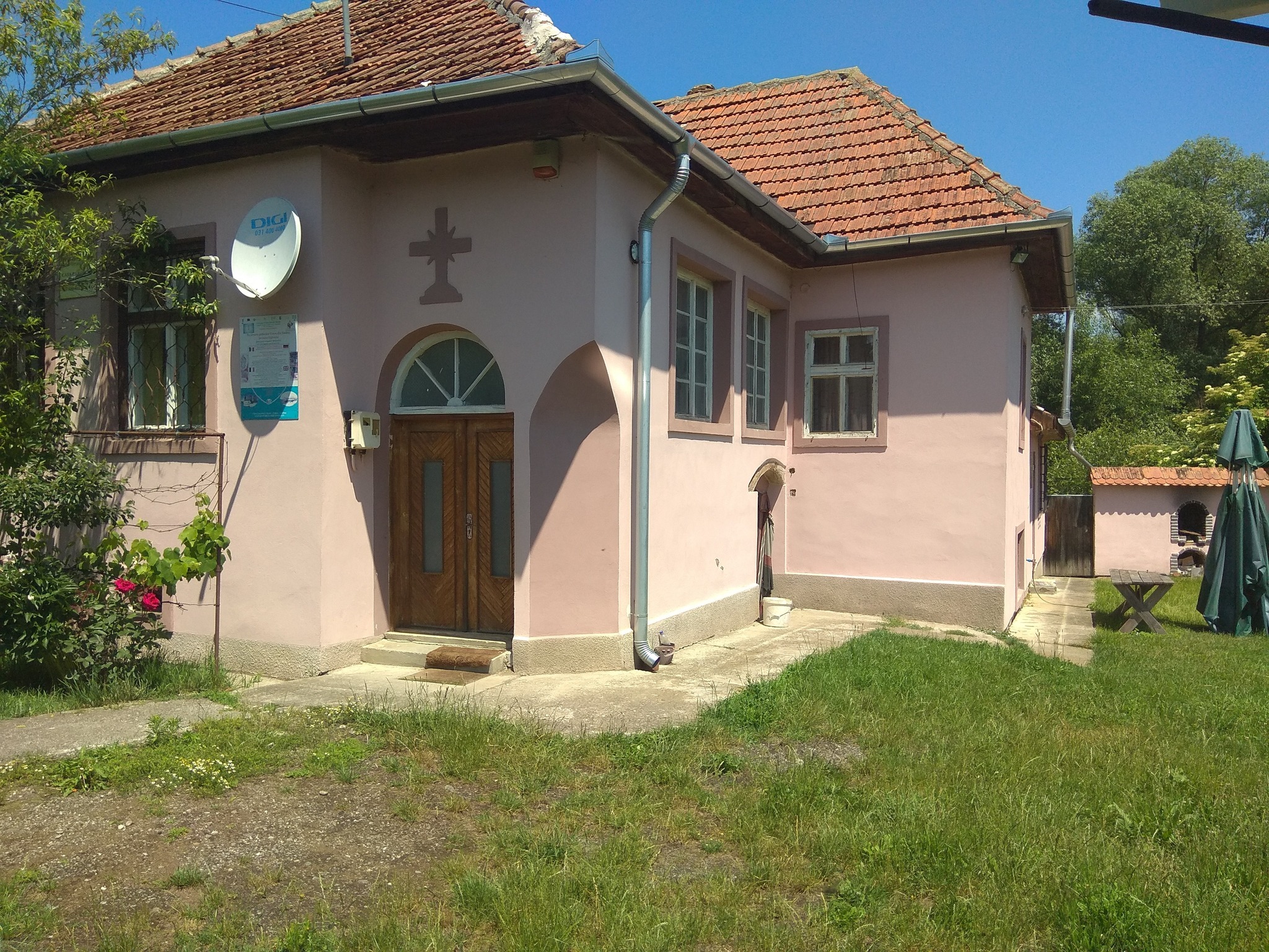 Gestul devenit viral al unui sibian cu inimă mare. Casă țărănească ...