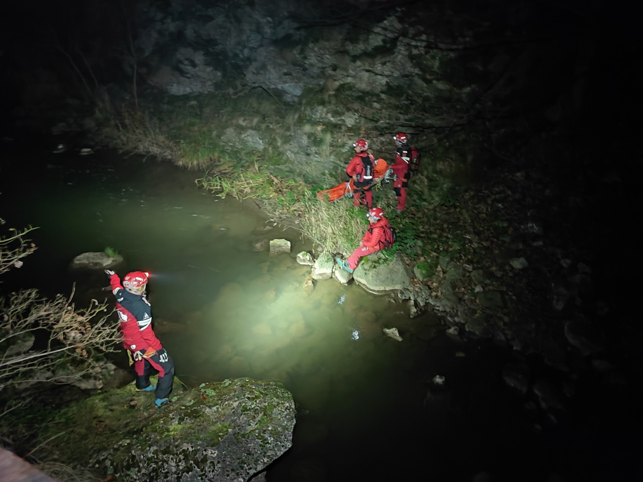 Martori ai acțiunii de salvare din Cheile Turzii, despre salvamontiști ...