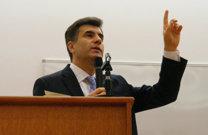 Croitoru, consilierul lui Mugur Isărescu: „Cred că se pregătește ...