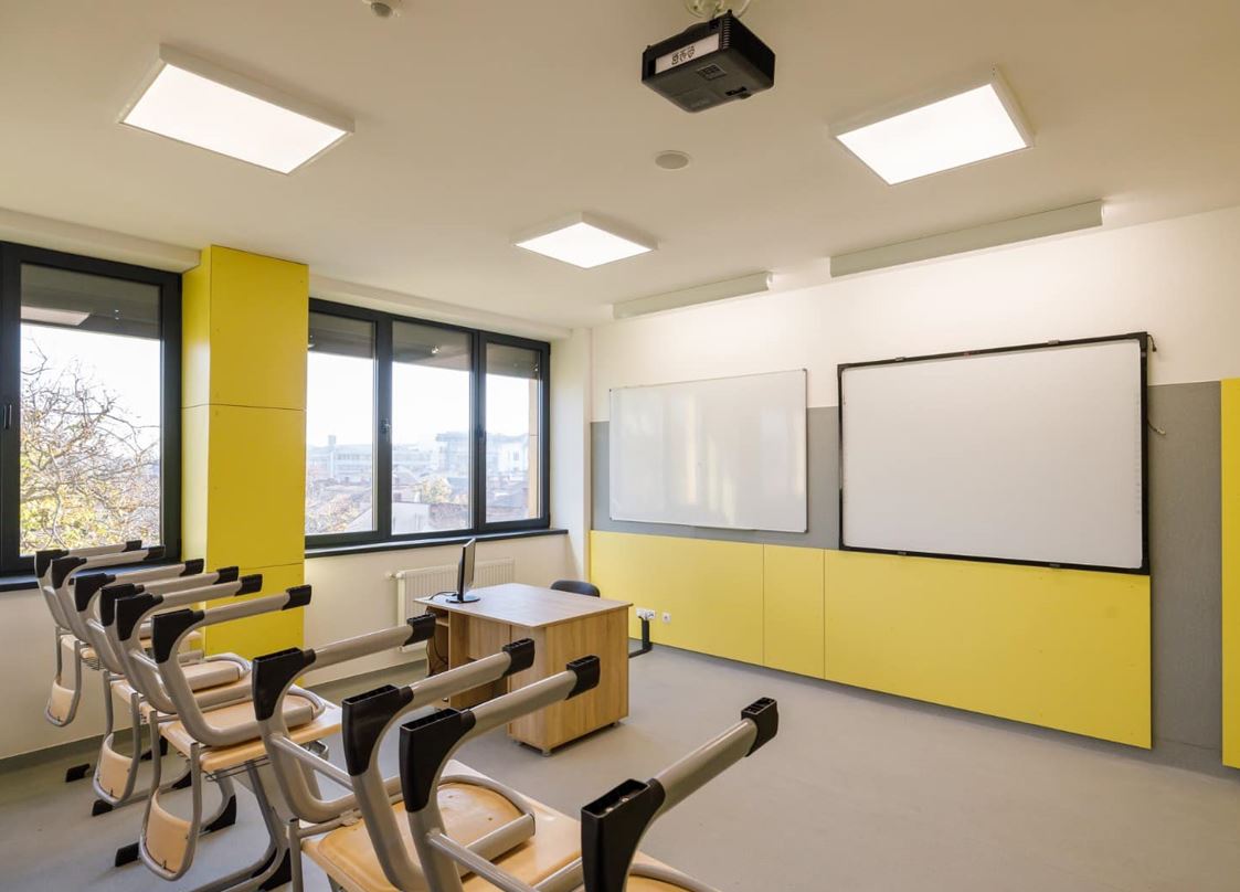 1.000 de săli de clasă, laboratoare și 27 de săli de sport din Cluj ...