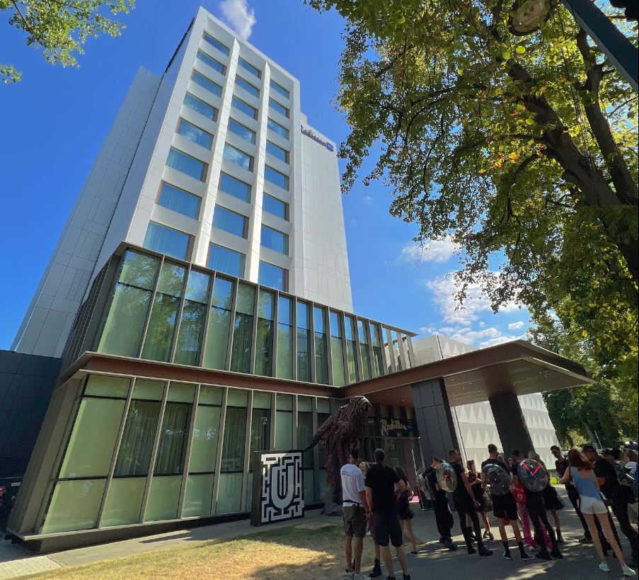 Petreceri exclusiviste și surprize, timp de 4 zile, pregătite în ...