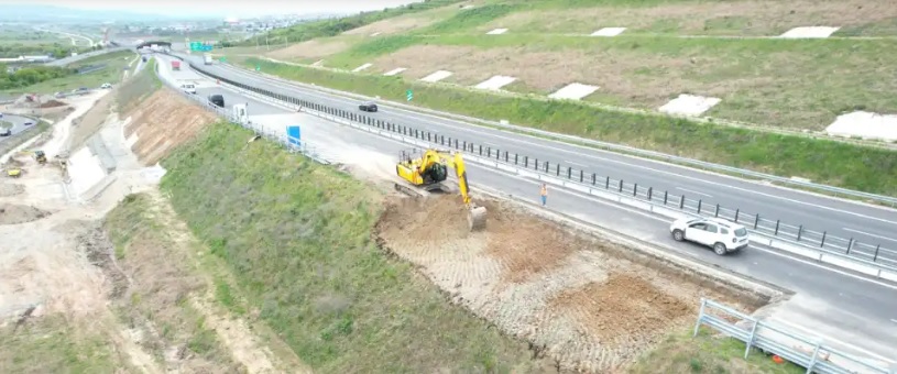 O nouă surpare pe Sebeș - Turda, la doar câțiva metri de locul unde ...