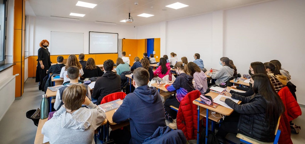 Emoții pentru elevi. Evaluarea Națională pentru absolvenții clasei a ...