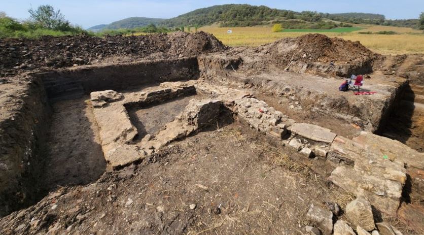 O nouă descoperire a arheologilor clujeni, în castrul roman de la Sutor ...