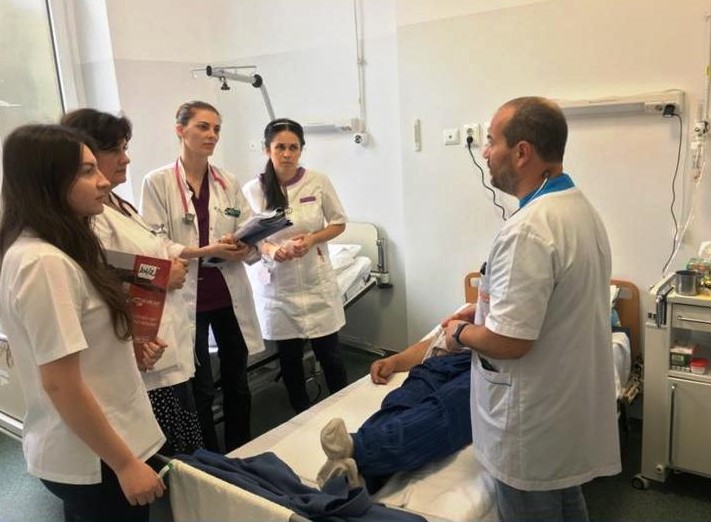 „La fiecare 30 de minute, un român moare de infarct.” Circa 3.000 de ...