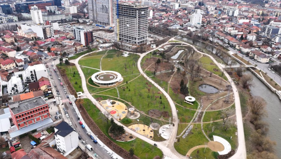 Parcul Feroviarilor, „mozaic” de spații verzi cu locuri de joacă și relaxare. Va fi gata anul ...