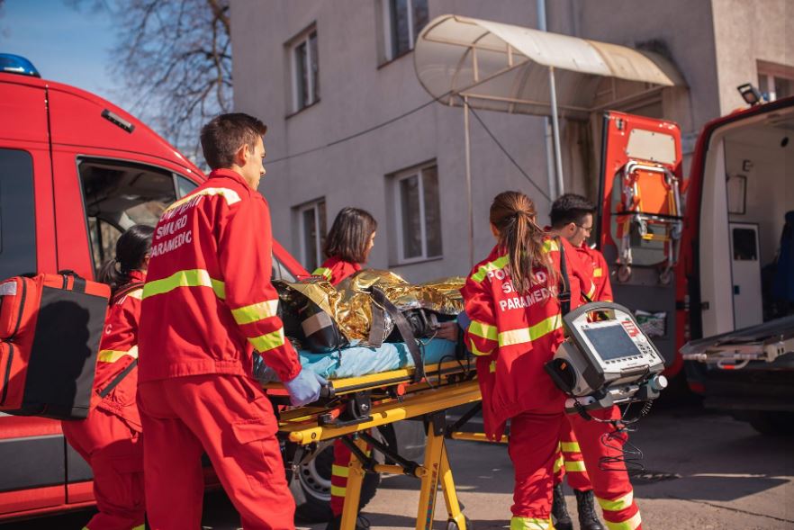 Două mese pe zi pentru voluntari ai SMURD, asigurate de Primăria Cluj ...
