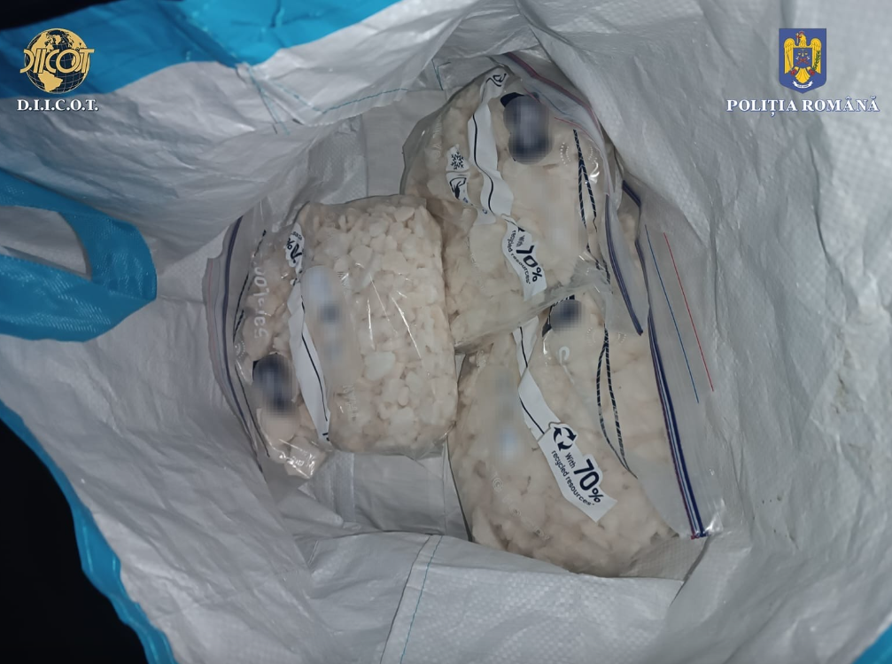 Două persoane arestate, în urma perchezițiilor la traficanții de ...