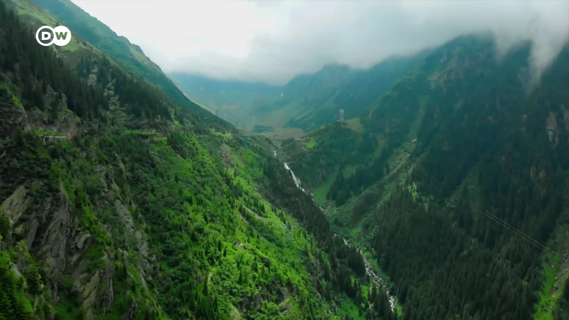 Frumusețea, tradițiile și îndeletnicirile din Transilvania, prezentate ...