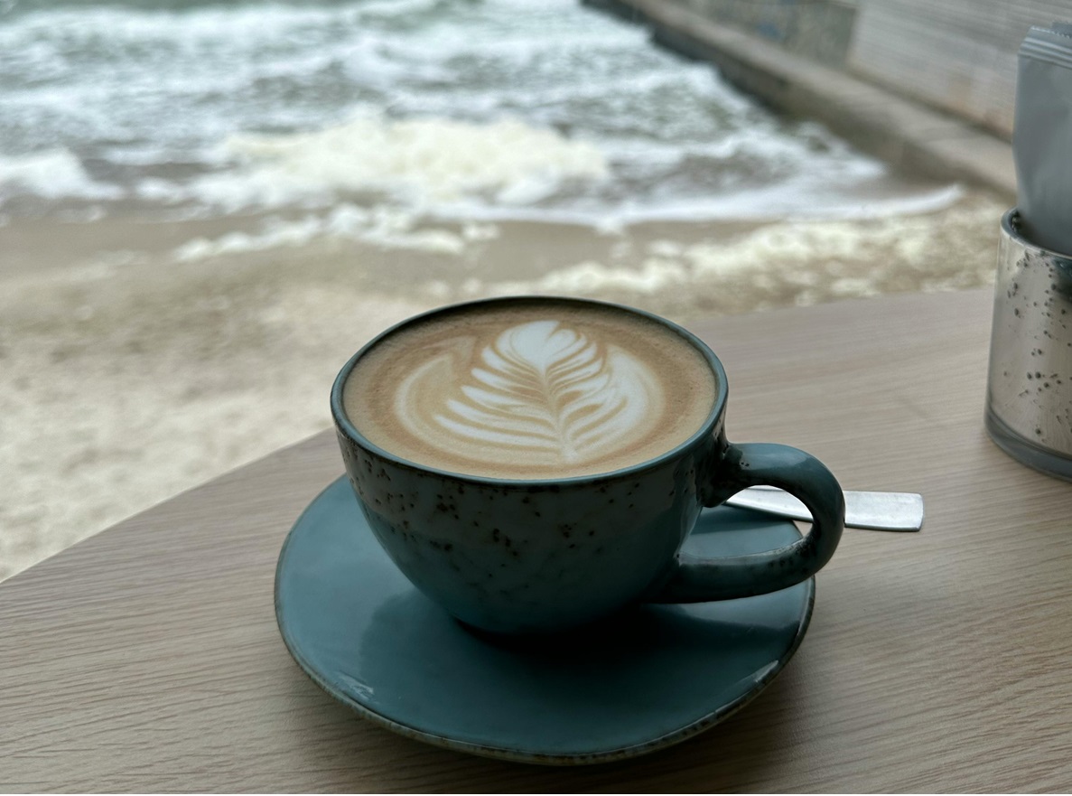 Cea mai mare greșeală a iubitorilor de cafea atunci când renunță la cofeină