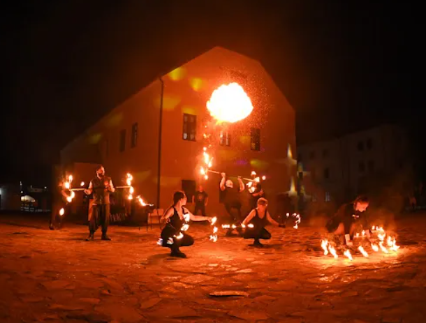 Hai la Festivalul Omul Verde din Richiș, comuna Biertan. Sat de Poveste ...