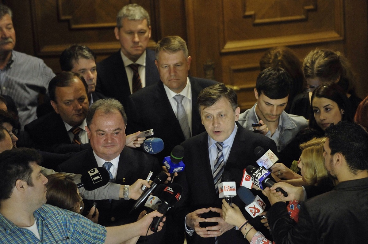 Crin Antonescu, candidatul unic la prezidențiale al PSD, PNL și UDMR ...