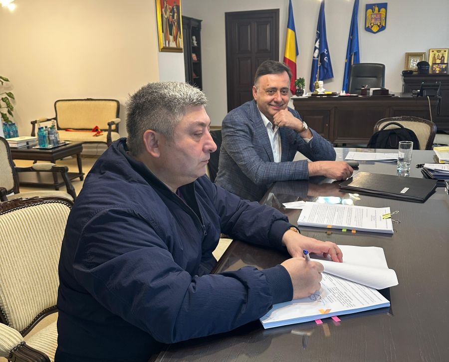 A fost semnat contractul de execuție pentru Spitalul Pediatric Monobloc din Cluj. Alin Tișe ...