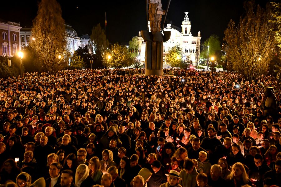 Hristos a Înviat! Sute de mii de clujeni au participat la slujba de ...