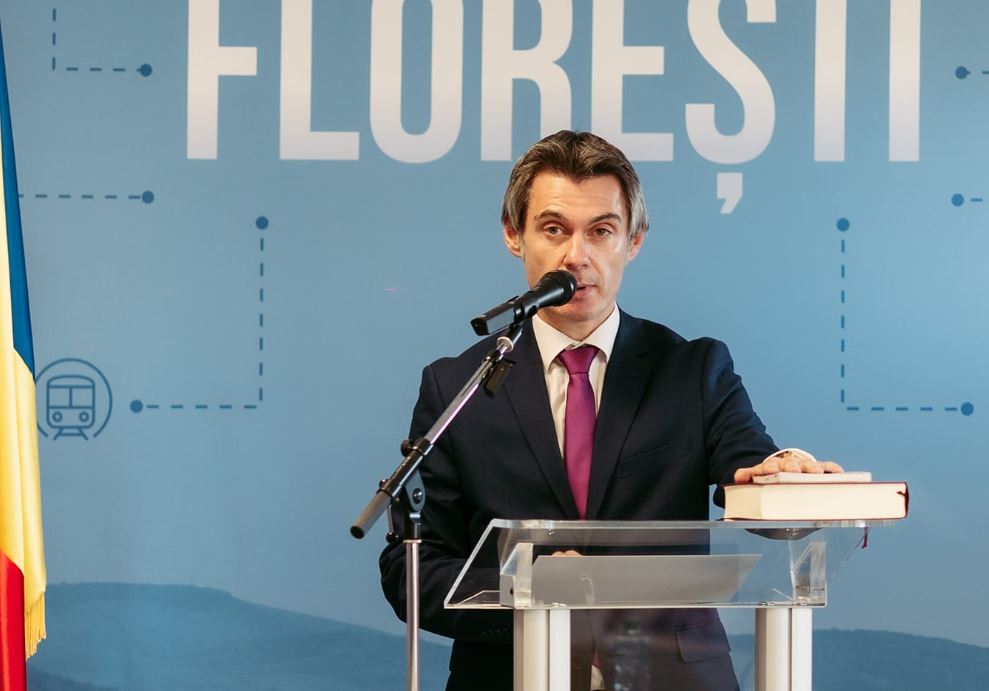 Imagini șocante cu consilierul local din Florești Daniel Meze. A intrat ...