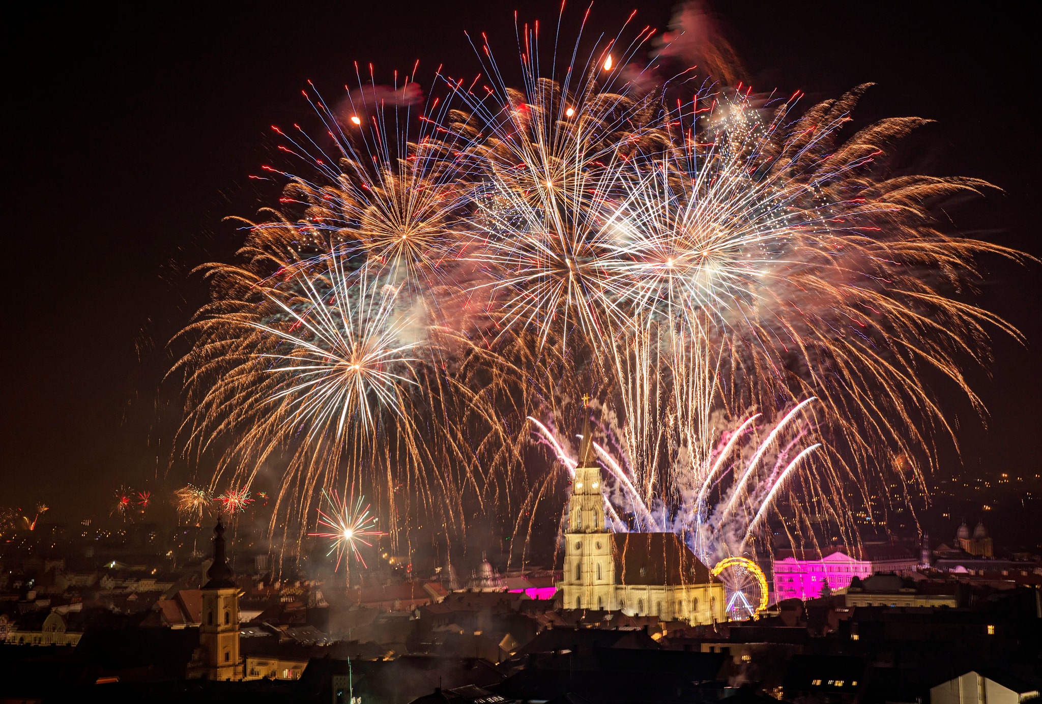 Revelion 2023. Cele mai spectaculoase fotografii cu focul de artificii din Cluj-Napoca. FOTO