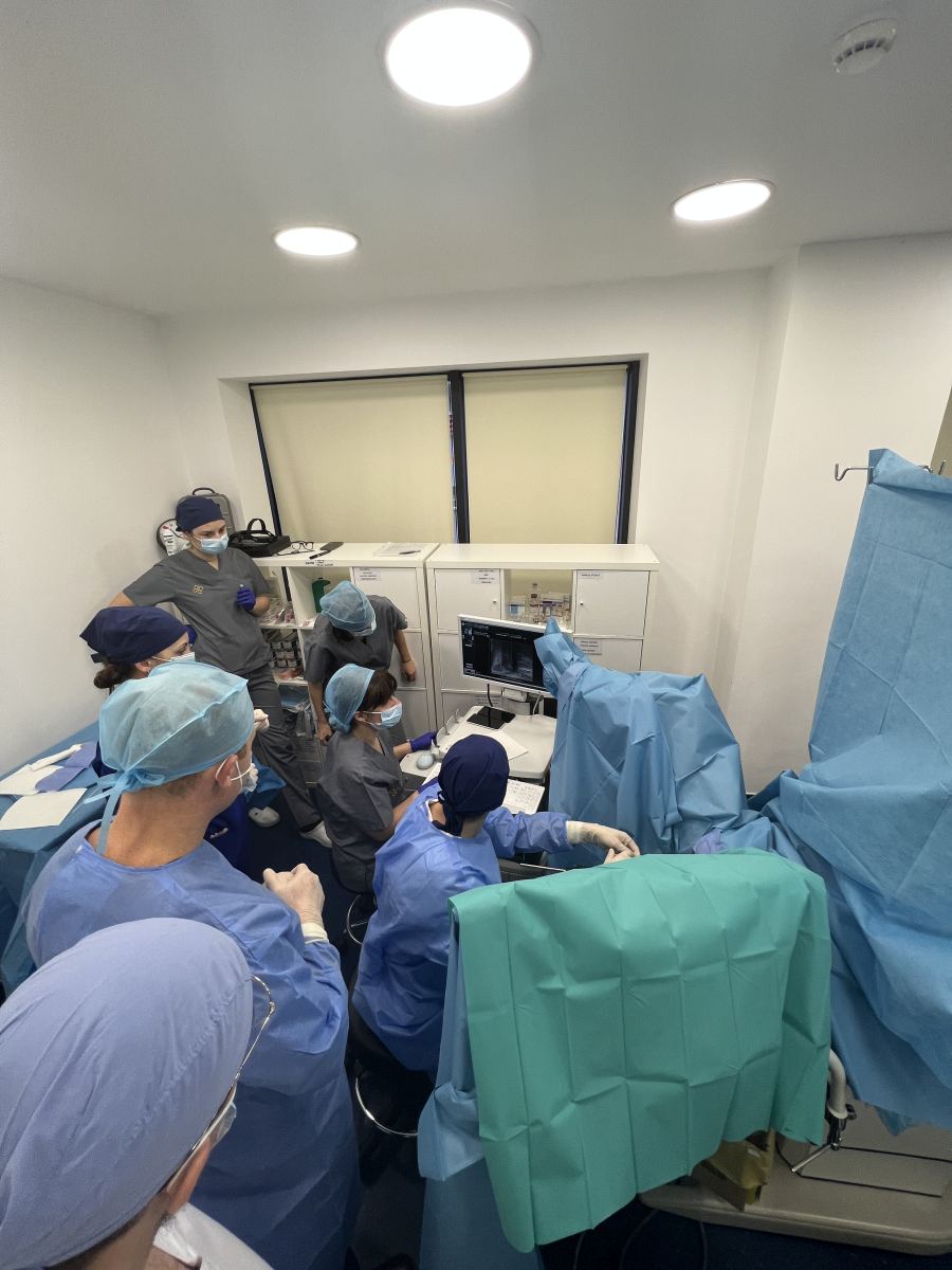 Premieră medicală în România, în cadrul clinicii Anastasios din Cluj ...