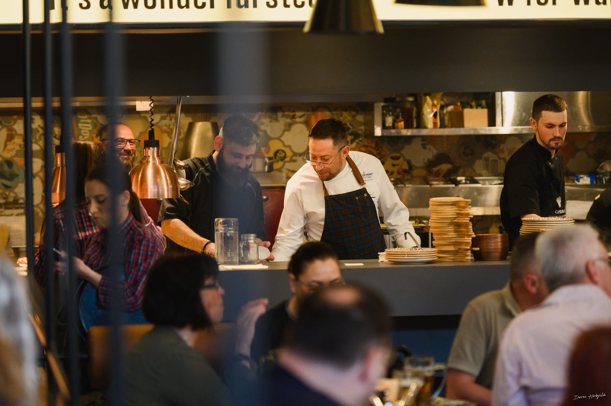 Chef Cezar Munteanu vine la Cluj! Meniu special conceput de celebrul ...
