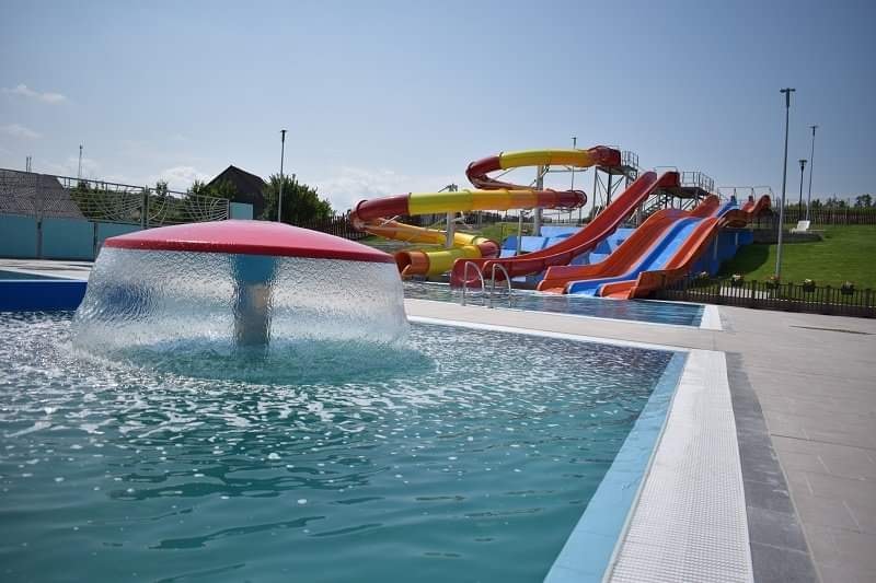 A început sezonul ștrandurilor și piscinelor, la Cluj. Cât e intrarea ...