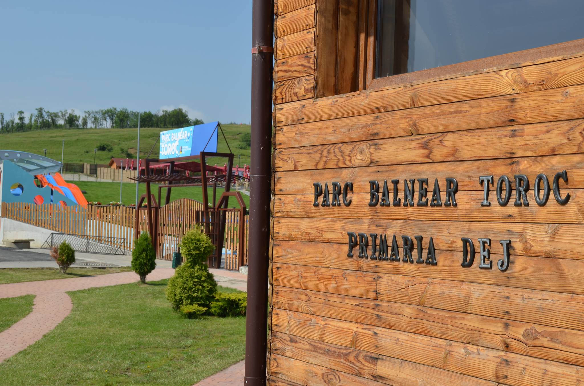 A început sezonul ștrandurilor și piscinelor, la Cluj. Cât e intrarea ...