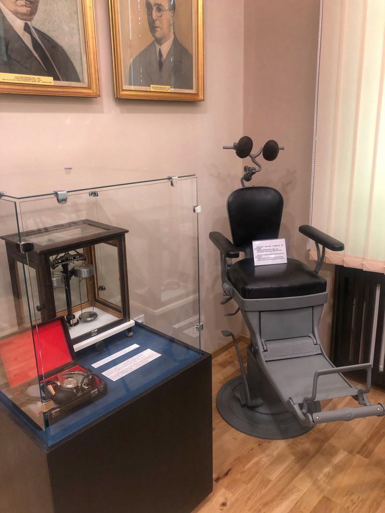 UMF a deschis Muzeul Școlii Medicale Clujene! Aici găsim biroul ...