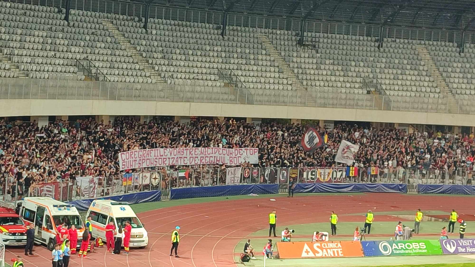 Atmosferă spectaculoasă pe Cluj Arena. CFR Cluj a întors soarta ...