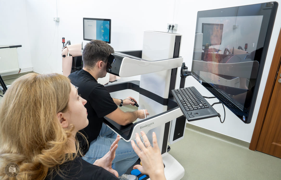 Tinerii medici pot realiza virtual operații cu ajutorul unor ...