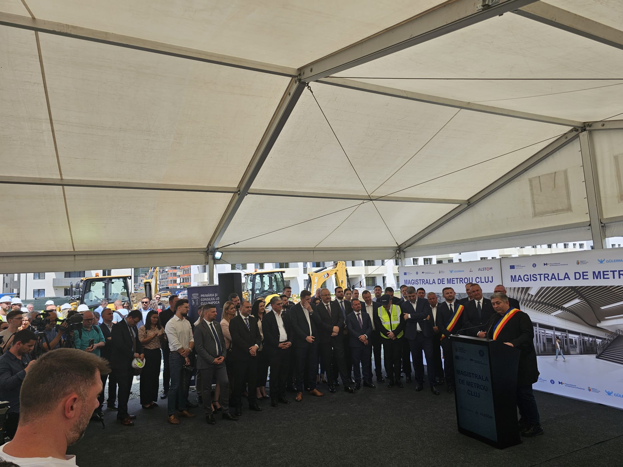 Au început lucrările la Magistrala I de metrou din Cluj. Emil Boc ...