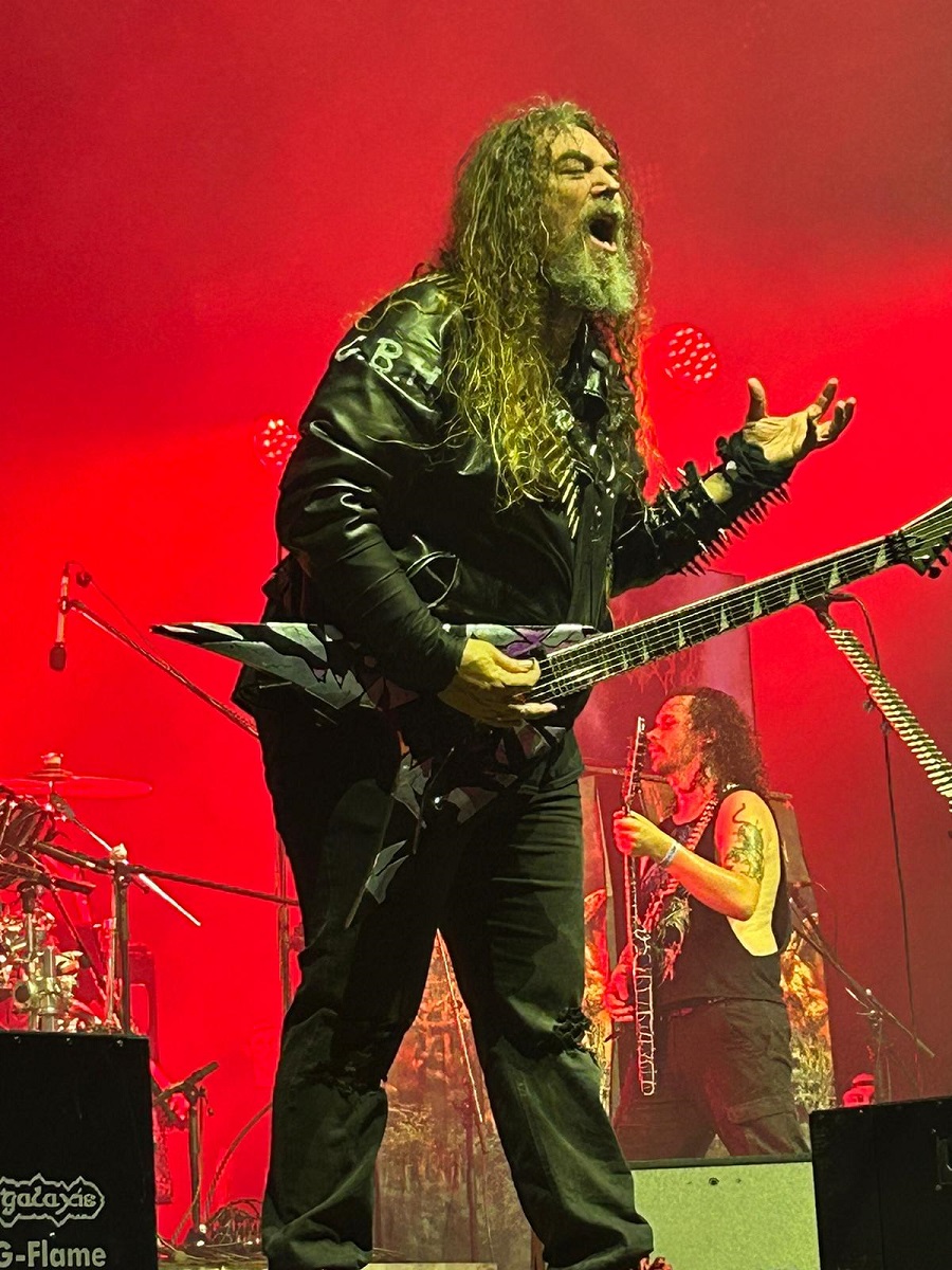 Muzica metal n-a murit! Rockerii „și-au făcut de cap” la scena Hangar ...