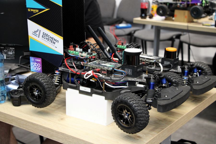 Competiția Roboracer aduce în prim-plan viitorul mobilității autonome la HUB UTCN