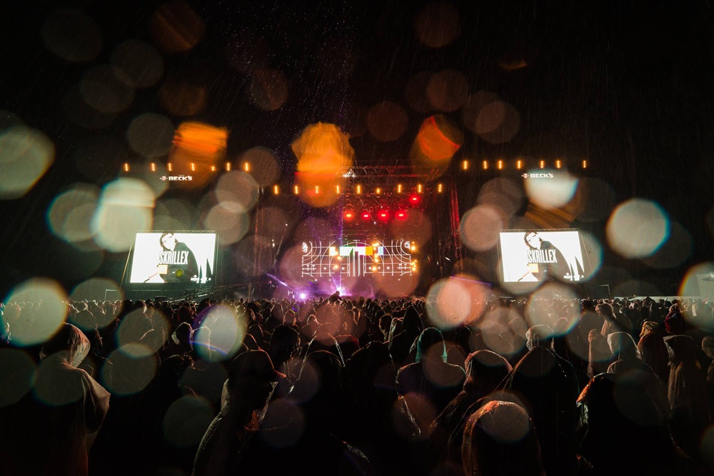 Skrillex în noroi, Justin Timberlake în fular! Cum a arătat distracția ...