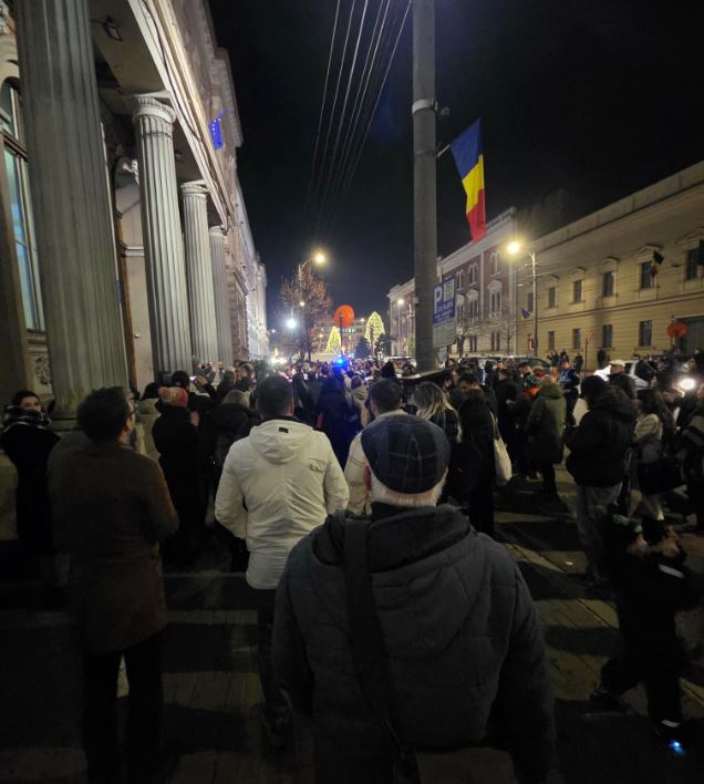 Clujenii au ieșit în stradă pentru justiție: „Savonea, demisia!”