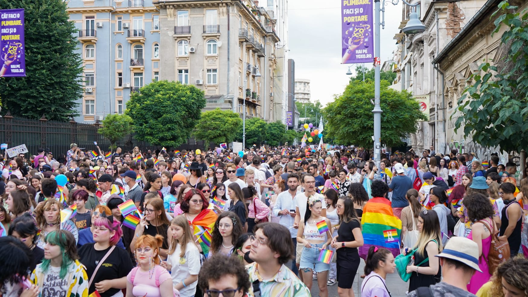 Mii de participanți, la Marșul Pride din București - FOTO