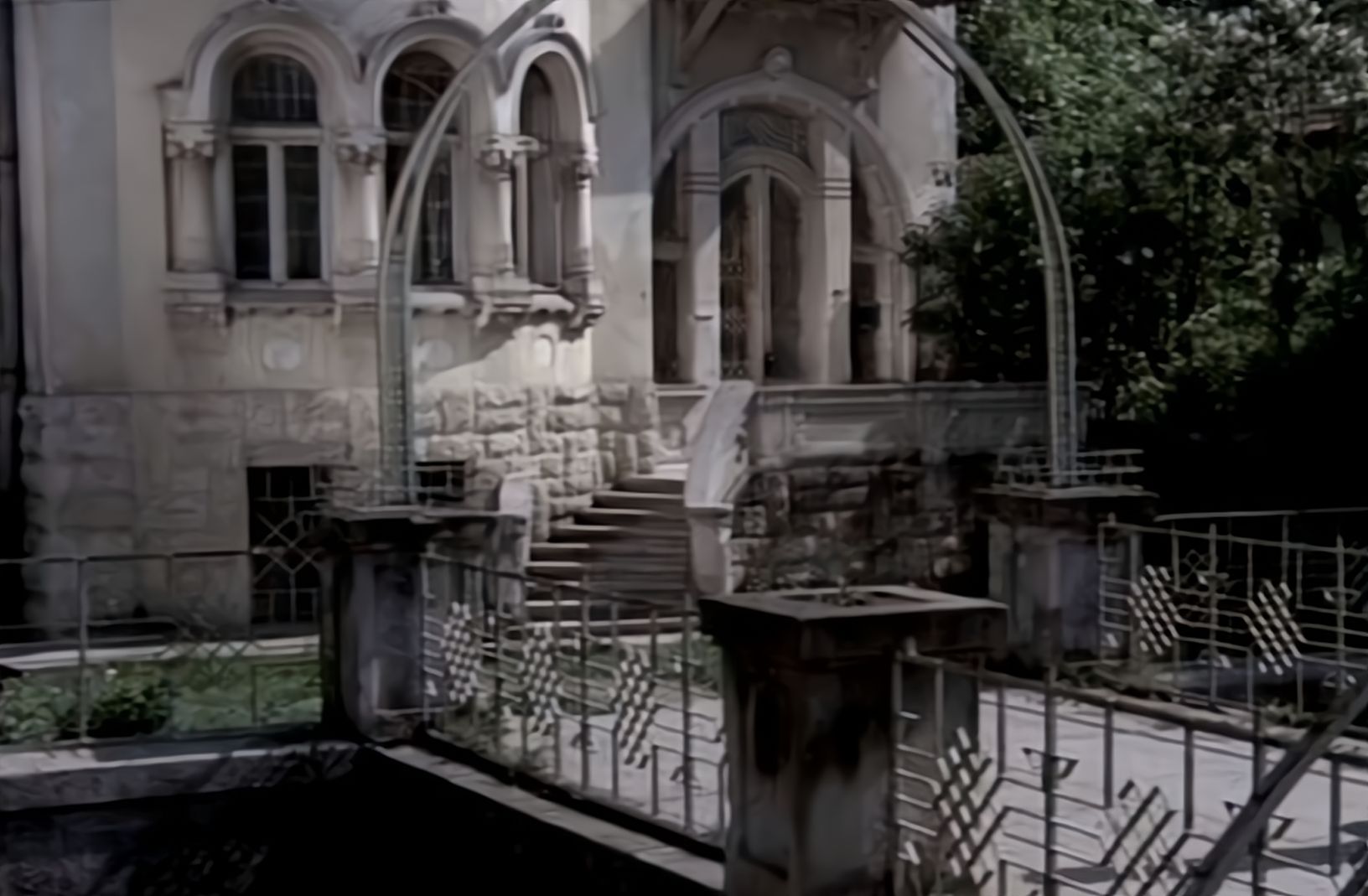 „Clujul ca-n filme”. Secvențe din serialul „Pistruiatul”, filmate în ...